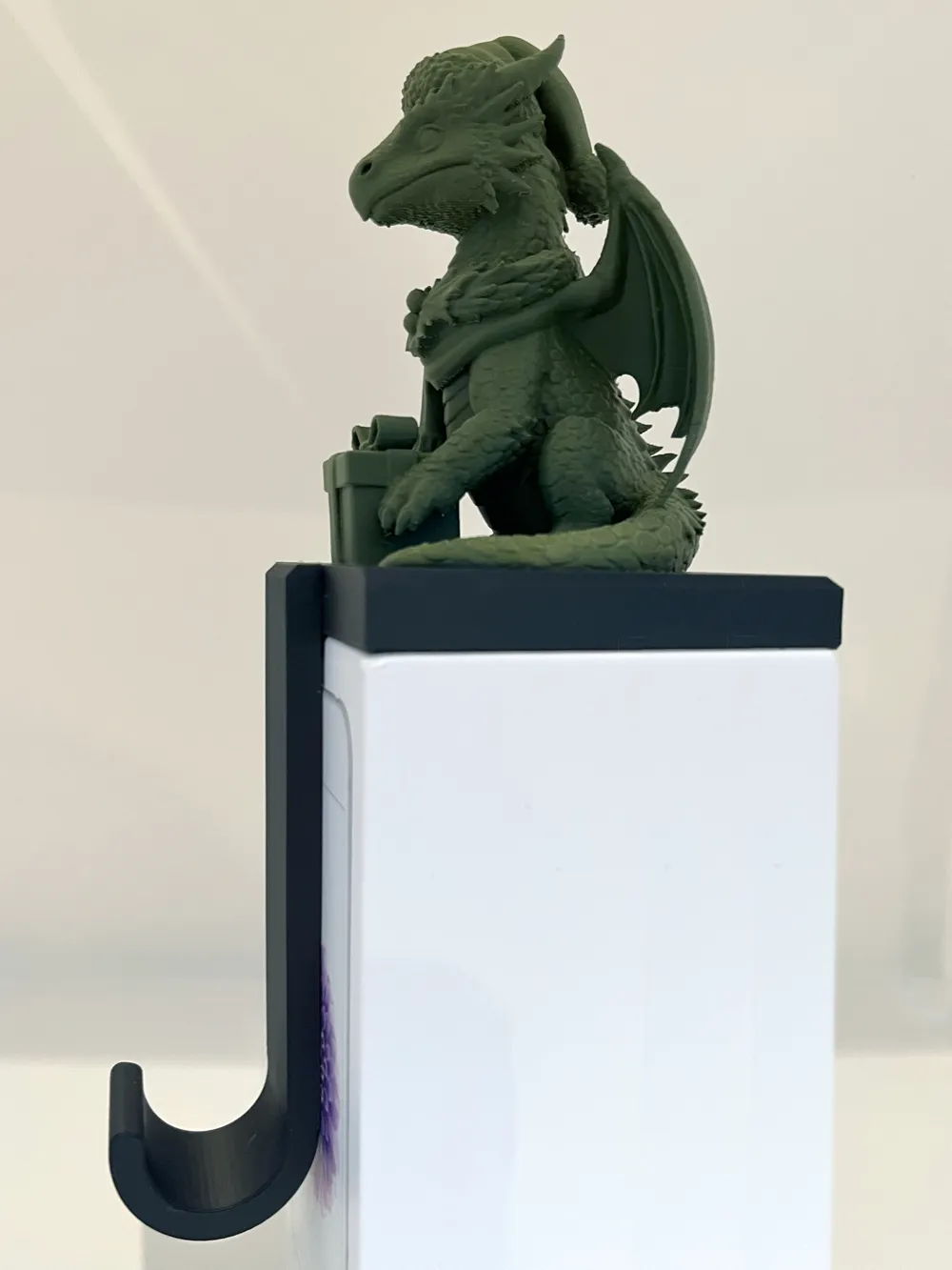 Festive Holiday Dragon Hook/Hanger - Free 3D Print Model - MakerWorld