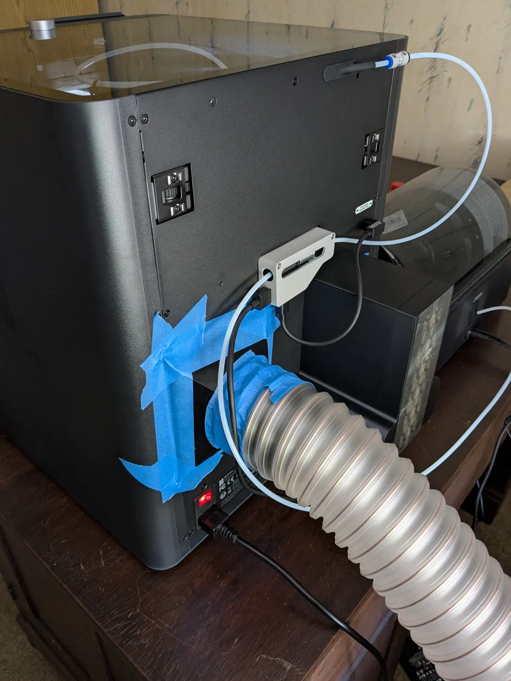 P1S Exhaust Fan Duct (no magnets needed, 4 screws) by Quom3D MakerWorld ...