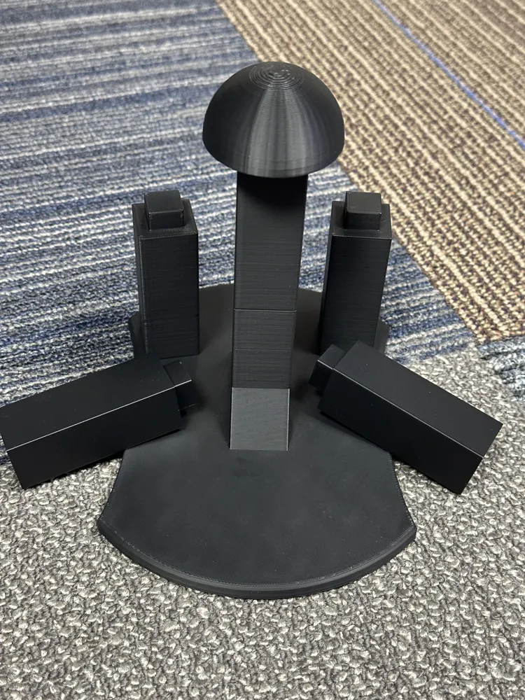 Helmet Desktop/Shelf Display by NES 3D MakerWorld: Download Free 3D Models