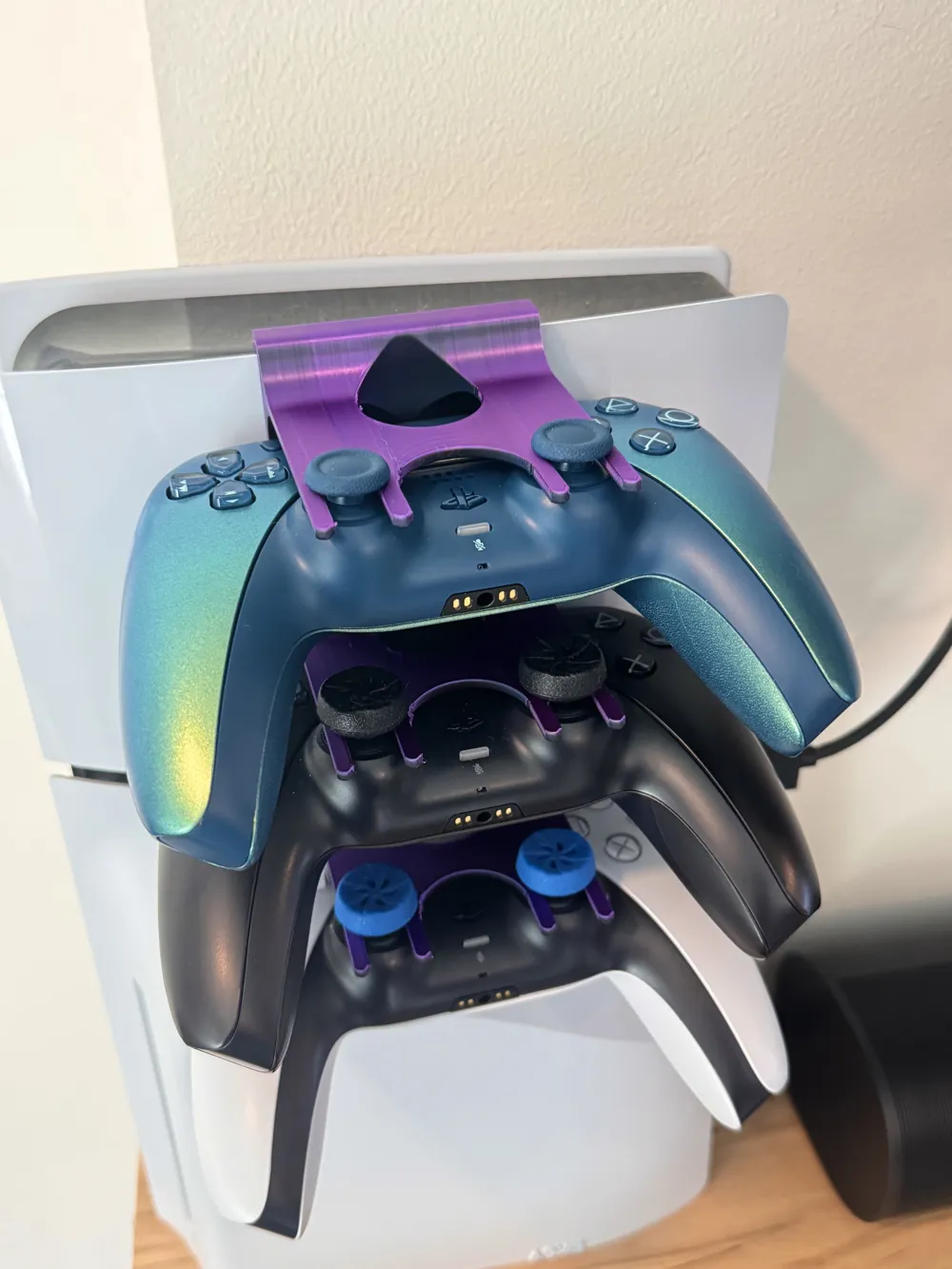 3-Controller PS5 Mount / Clip (Dual Display) - Free 3D Print Model ...