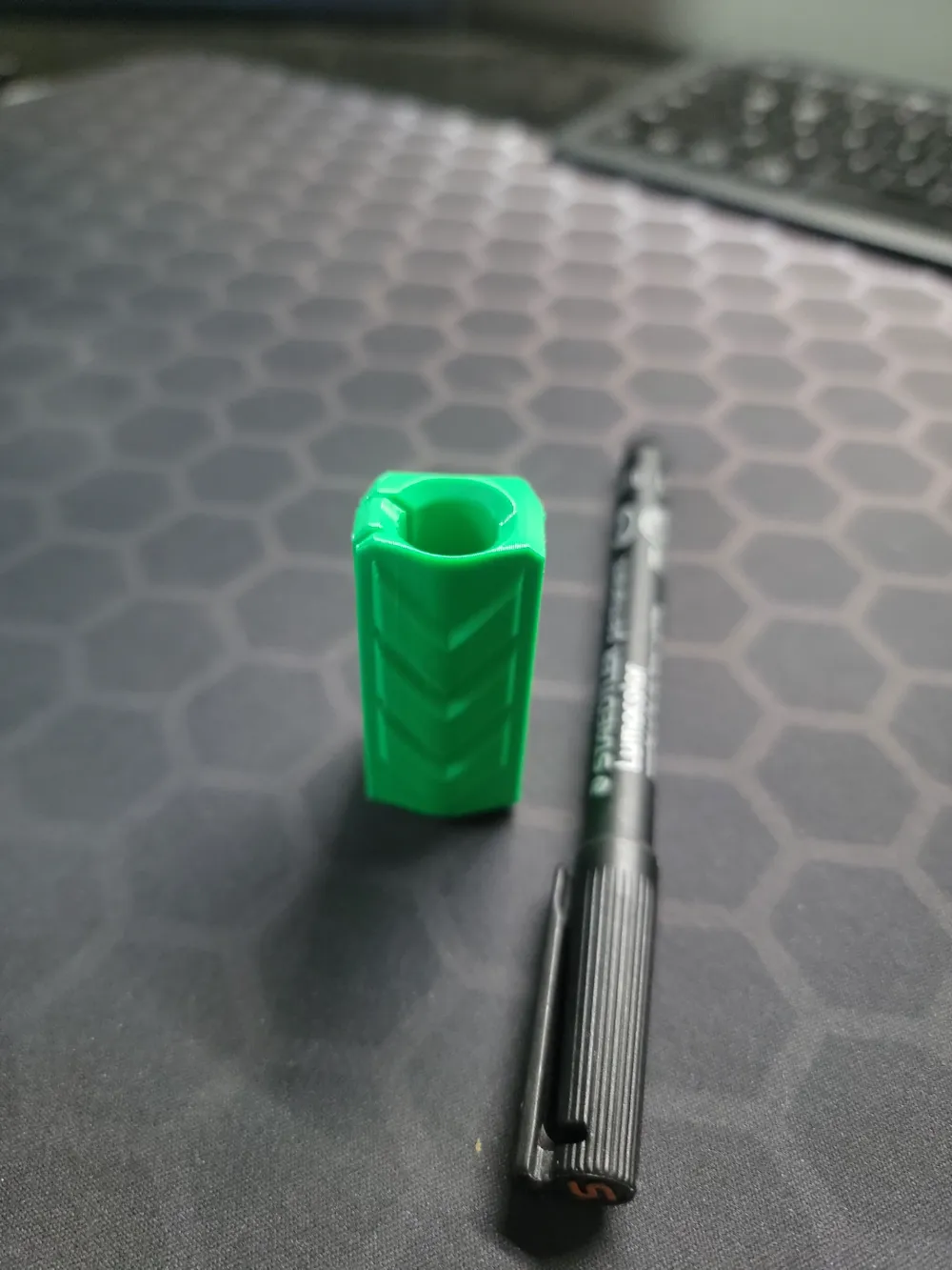 Pen cap holder for Staedtler permanent markers by Cre8or - MakerWorld