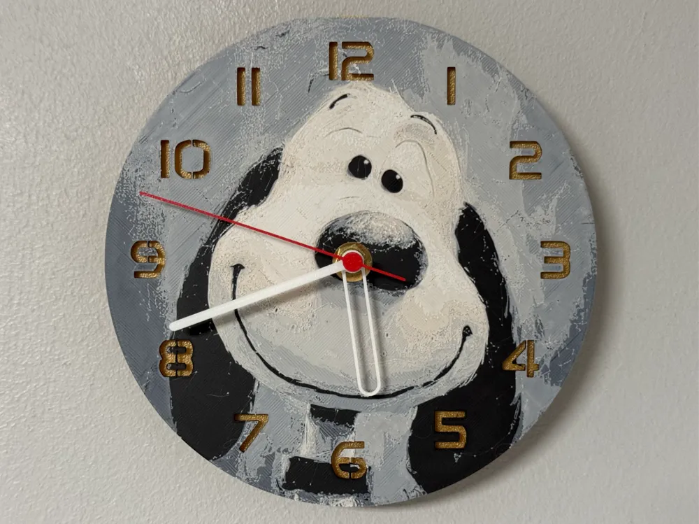 wall / desk clock Snoopy HueForge by cP3D - MakerWorld