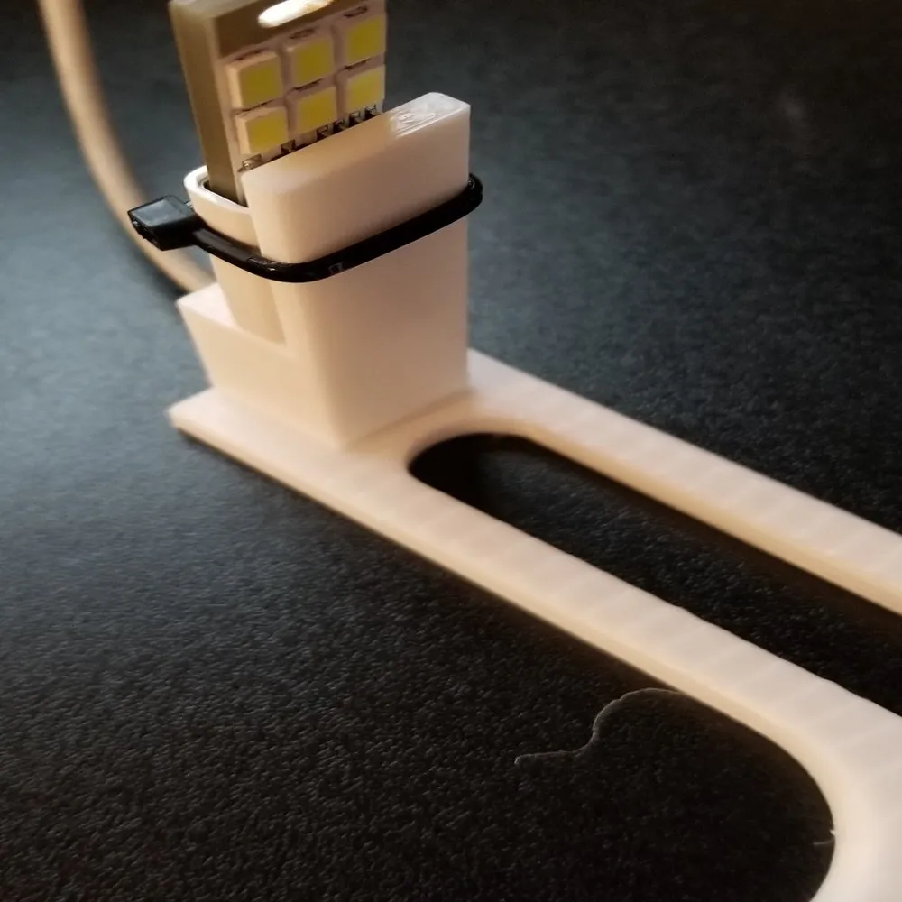 Lithophane Stand USB Light 180mm by Ocular Dynamic - MakerWorld