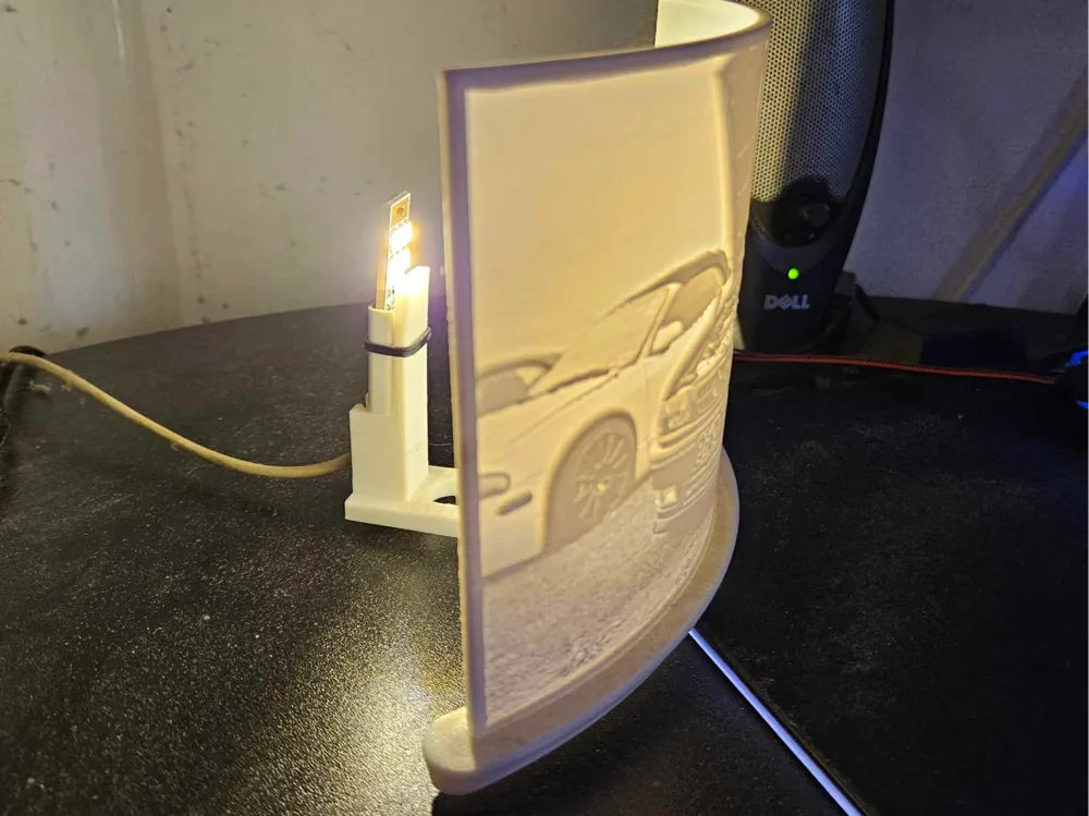 Lithophane Stand USB Light 180mm by Ocular Dynamic - MakerWorld