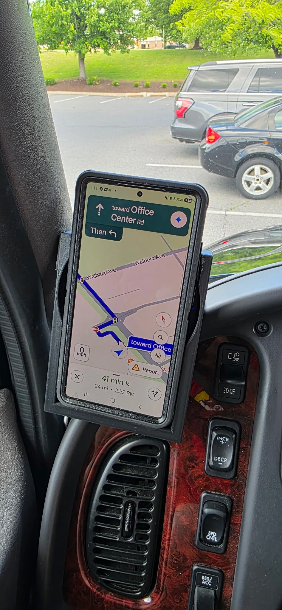 Freightliner M2 or SRV2 Phone Holder Samsung S25U - Free 3D Print Model ...