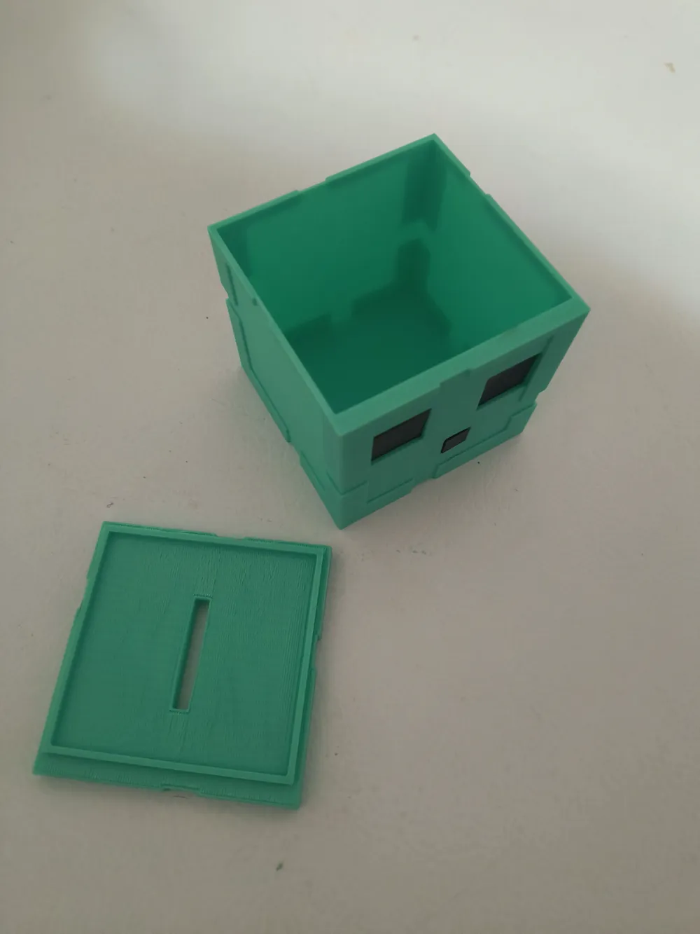Minecraft slime coin box by Nismo3DprintMakerWorld: Download Free 3D Models