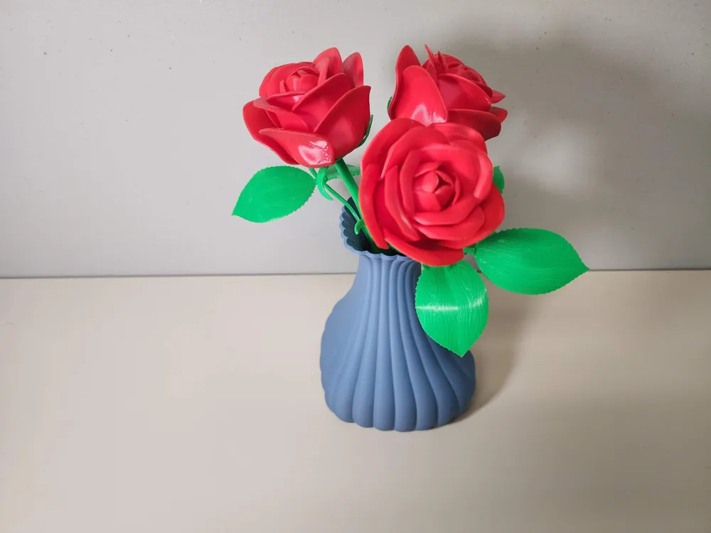 Scalloped Heart-Love Vase by briankstan - MakerWorld