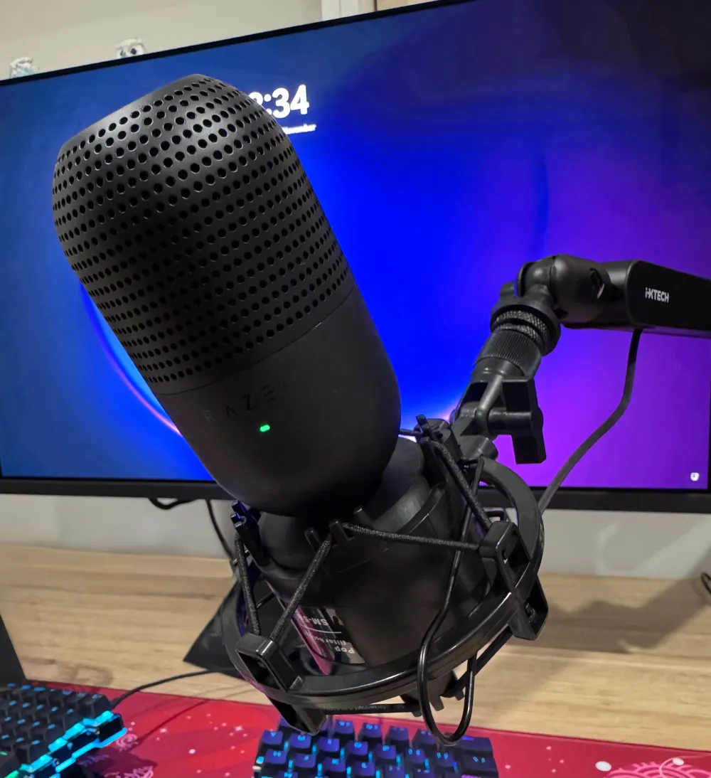 Razer Seiren v3 Mini - 51mm Shock Mount Adapter Remixed by StatusGreen ...