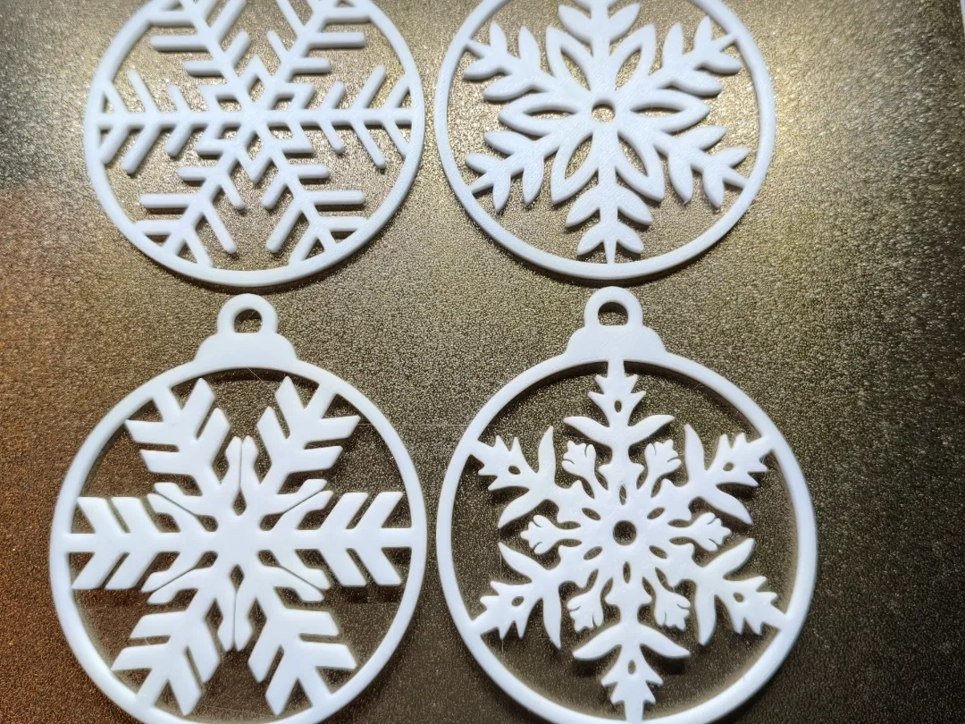 Snowflakes Bauble Set 2 - Free 3D Print Model - MakerWorld