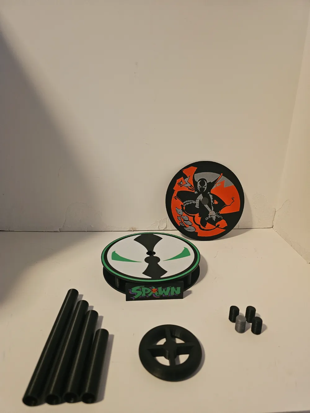 Spawn Helmet Stand w/changeable face plates by bbush362 MakerWorld ...