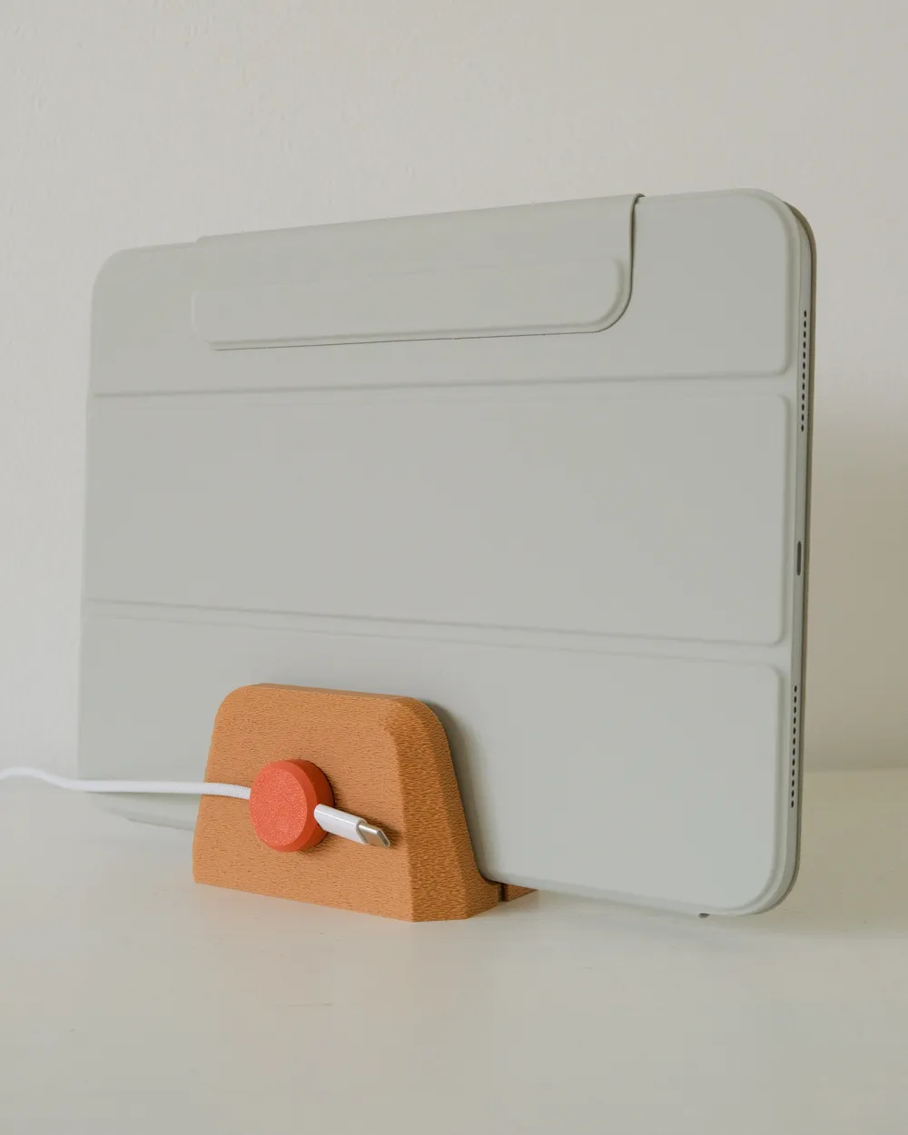 Ipad & laptop adjustable vertical stand by Nik G MakerWorld: Download ...