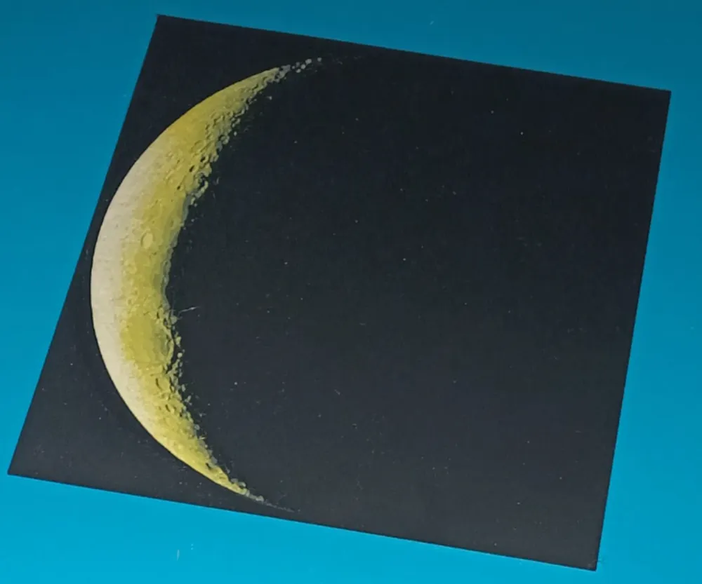 Quarter Moon 3 colours Hueforge by hunterc76 - MakerWorld