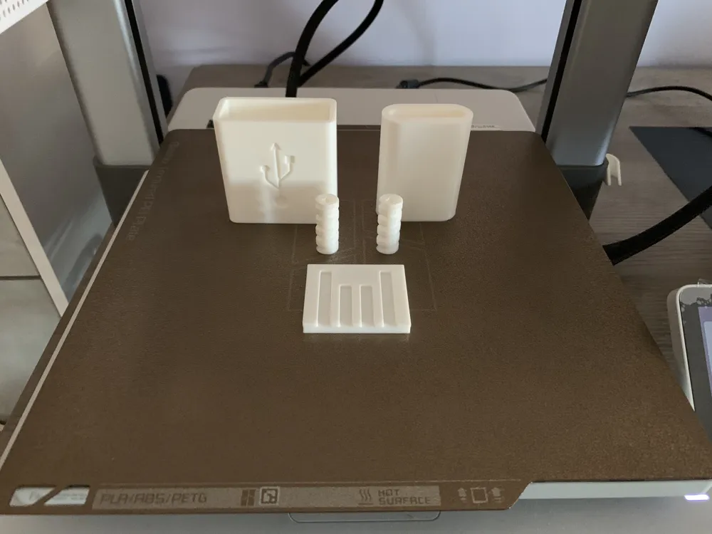 Big Flexy USB Articolato - Modello di stampa 3D gratuito - MakerWorld