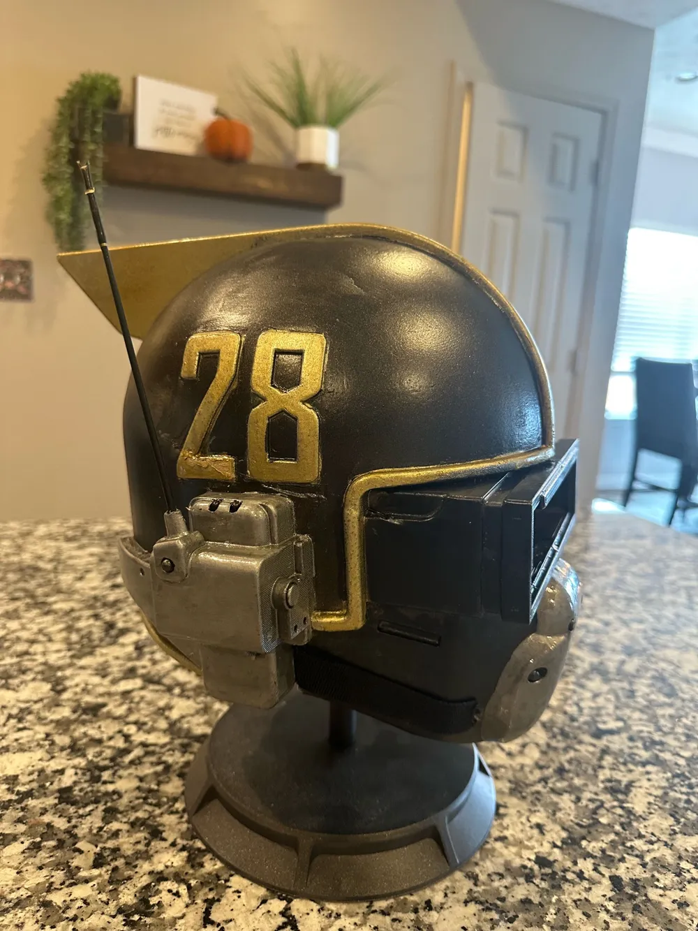 Arc Raiders SFOROZA Helm – Kostenloses 3D-Druckmodell – MakerWorld