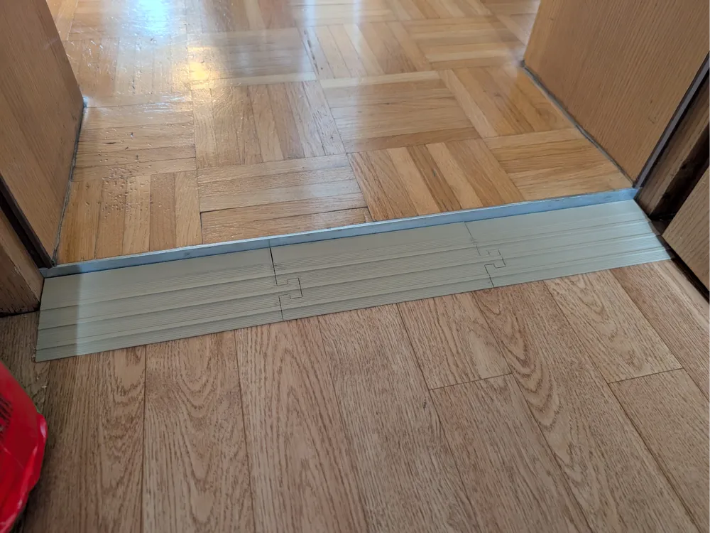 Vacuum robot ramp - customizable - Free 3D Print Model - MakerWorld