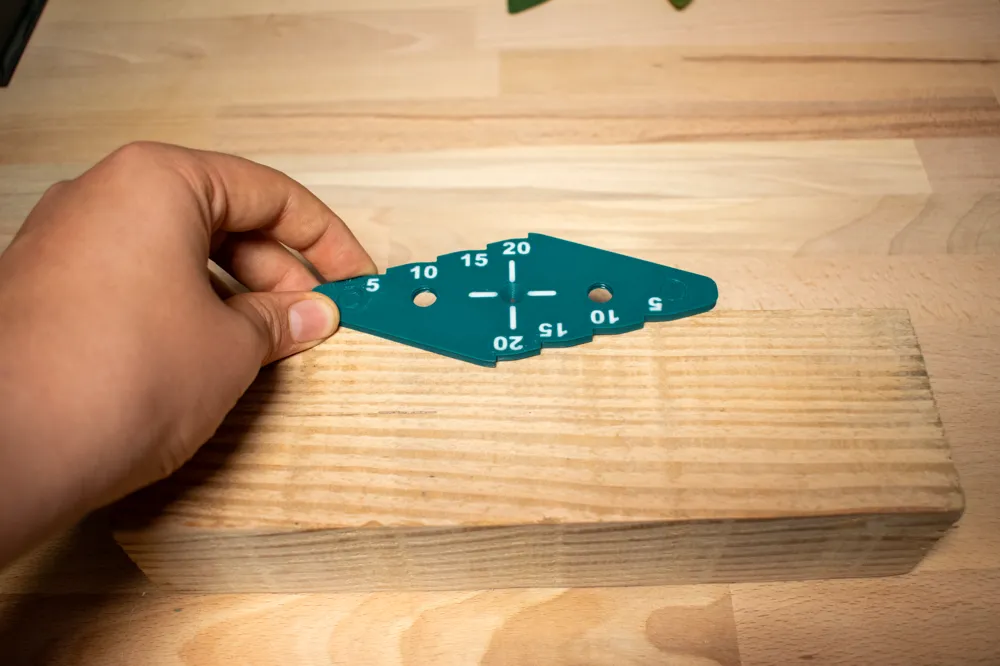 Centre Marking Tool by la 3d dans la poche - MakerWorld