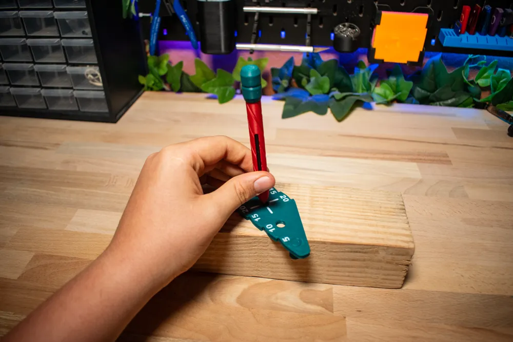 Centre Marking Tool by la 3d dans la poche - MakerWorld