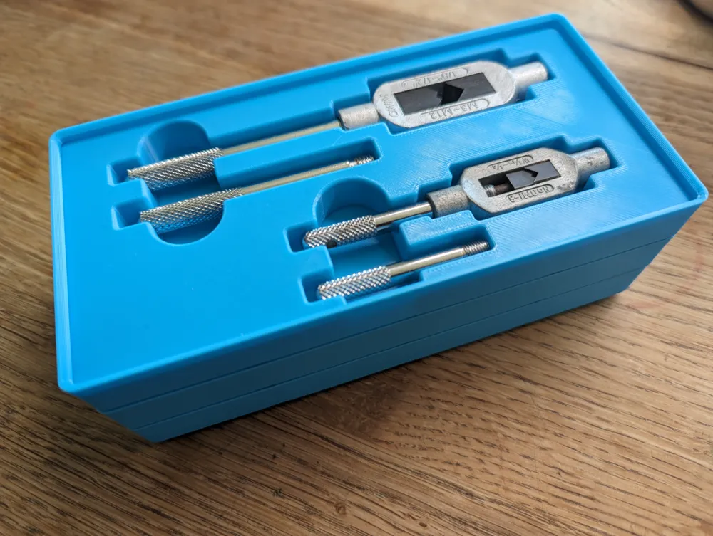 Gridinity thread cutter, tapper, Gewindeschneider by Leinich - MakerWorld