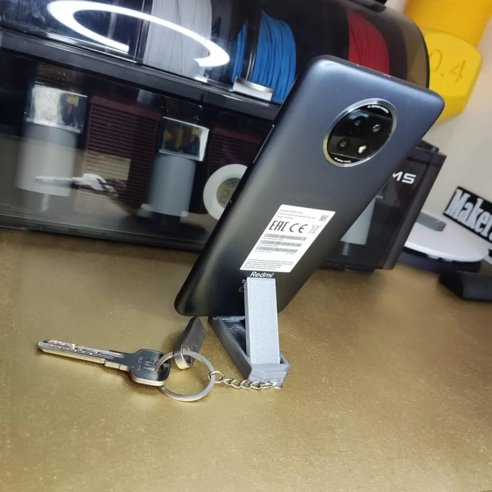 KEYCHAIN PHONE HOLDER BAMBULAB by Makers.m3D - MakerWorld