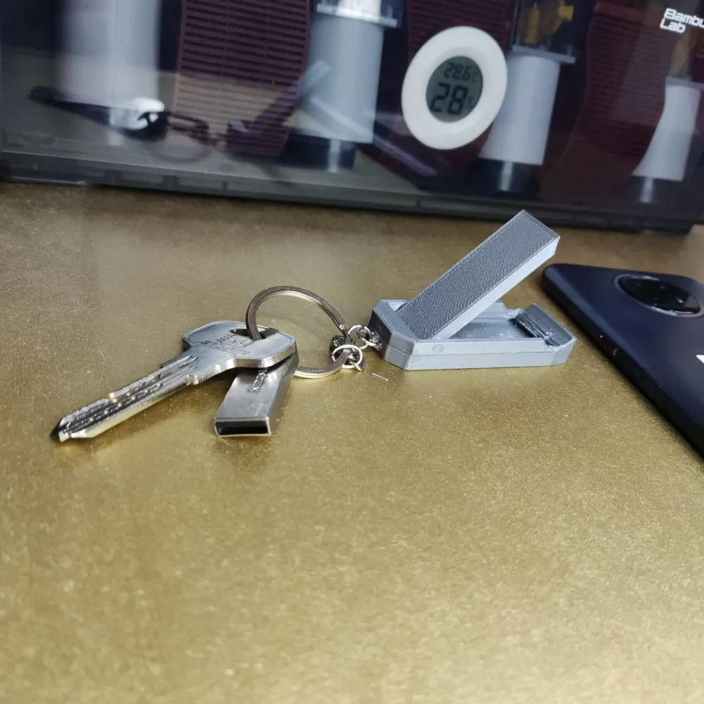 KEYCHAIN PHONE HOLDER BAMBULAB by YAKUZA 3D MakerWorld: Download Free ...