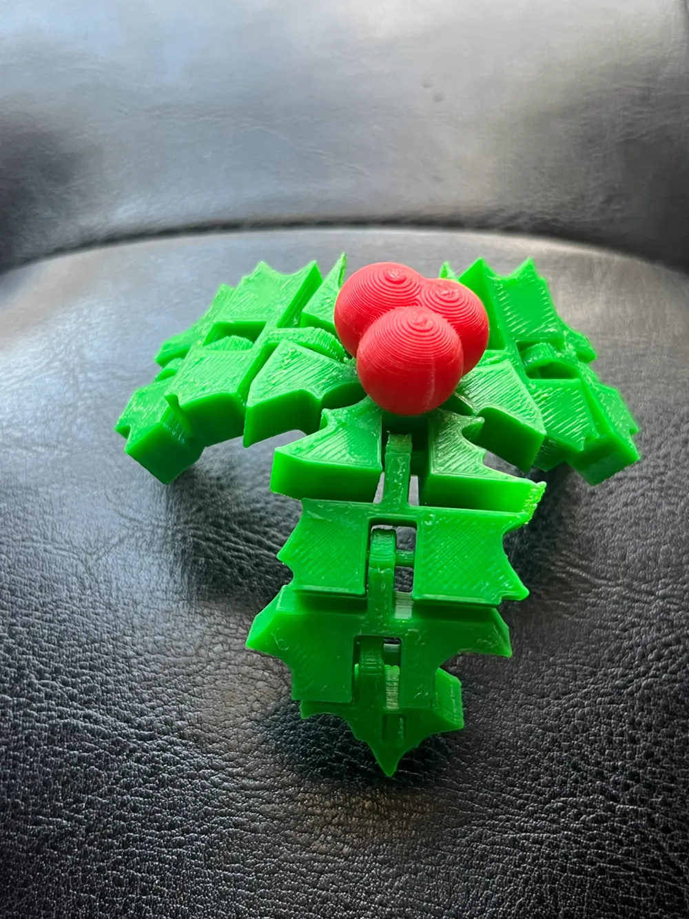 Flexi Articulated Mistletoe with hook by LordVojelDort - MakerWorld