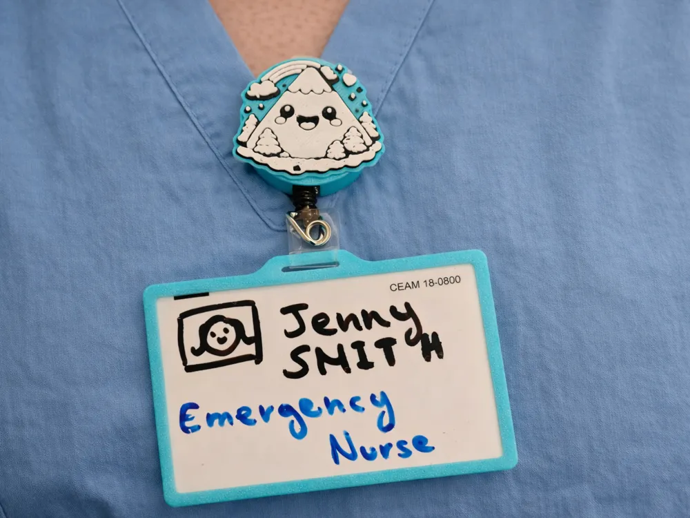 Happy mountain retractable badge - Free 3D Print Model - MakerWorld