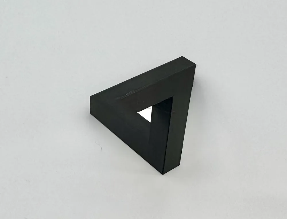 The Penrose Illusion Triangle by NR WorkshopMakerWorld: Download Free ...