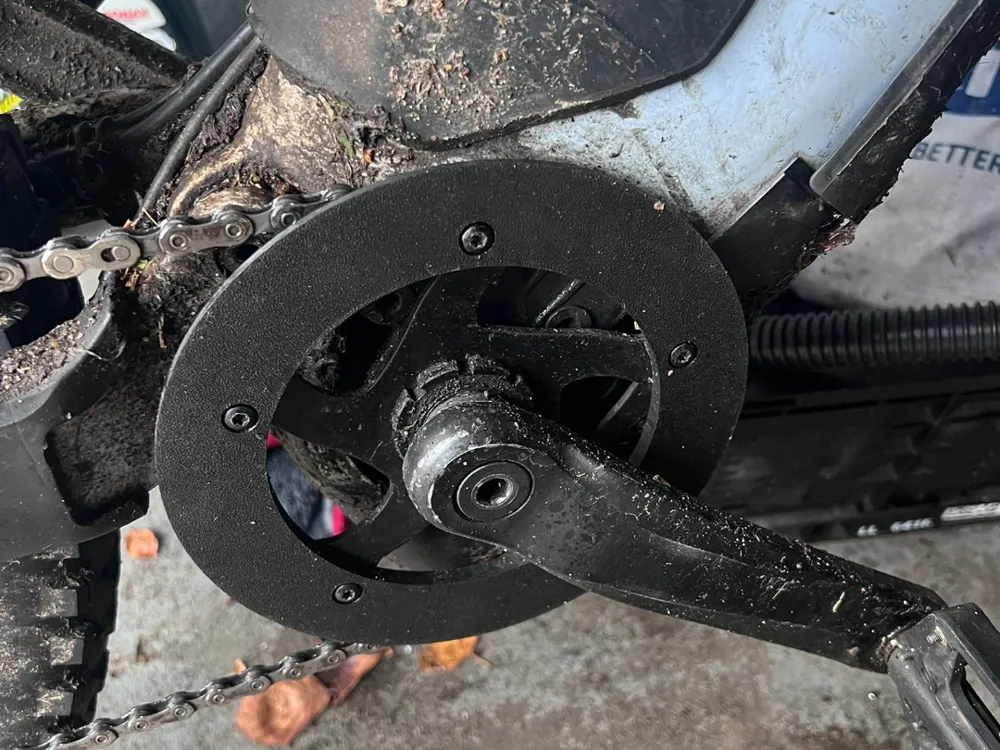 Bosch chain guard by P V - MakerWorld