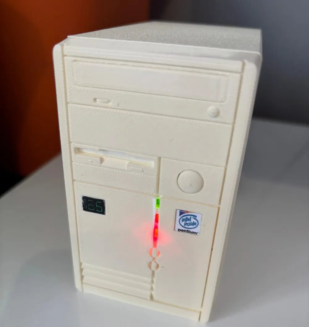 Mini Pc retro (Raspberry Pi case) Remixed by Robjr4K - MakerWorld