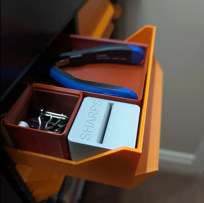 Gridfinity 1x1 "sharps" container by Alaorath - MakerWorld