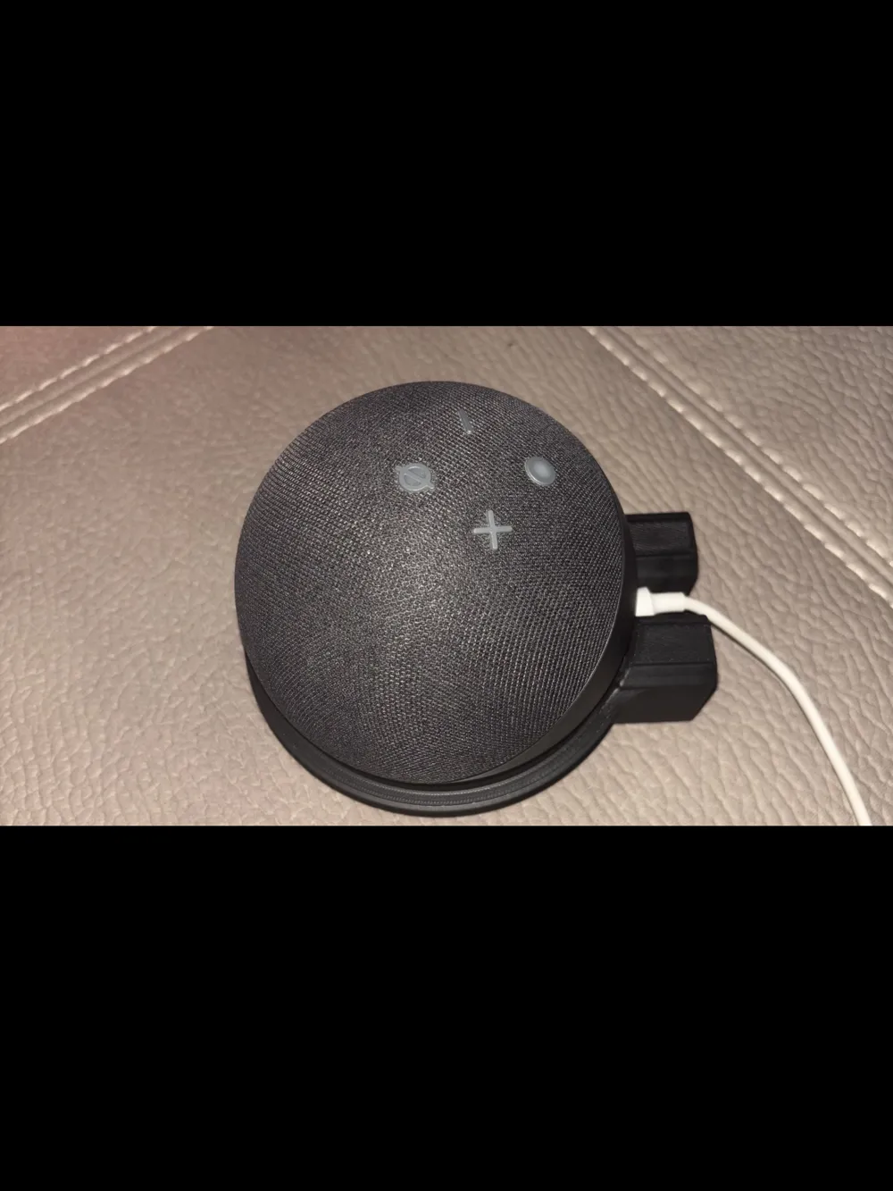 Wall mount for Echo Dot 4th and 5th generation - Free 3D Print Model ...