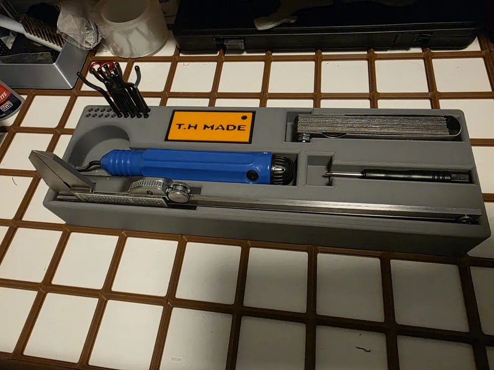 Gridfinity caliper and deburring tool holder 2*6 by T.H Made MakerWorld ...