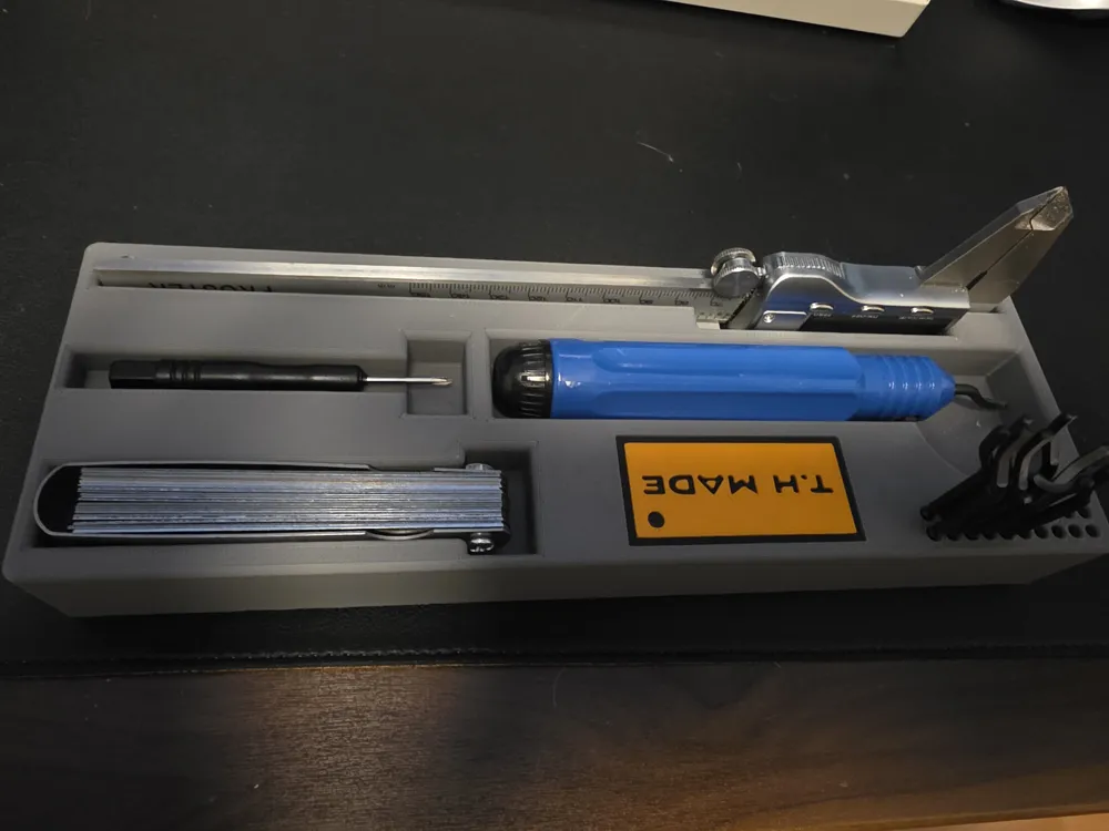 Gridfinity caliper and deburring tool holder 2*6 by T.H Made MakerWorld ...