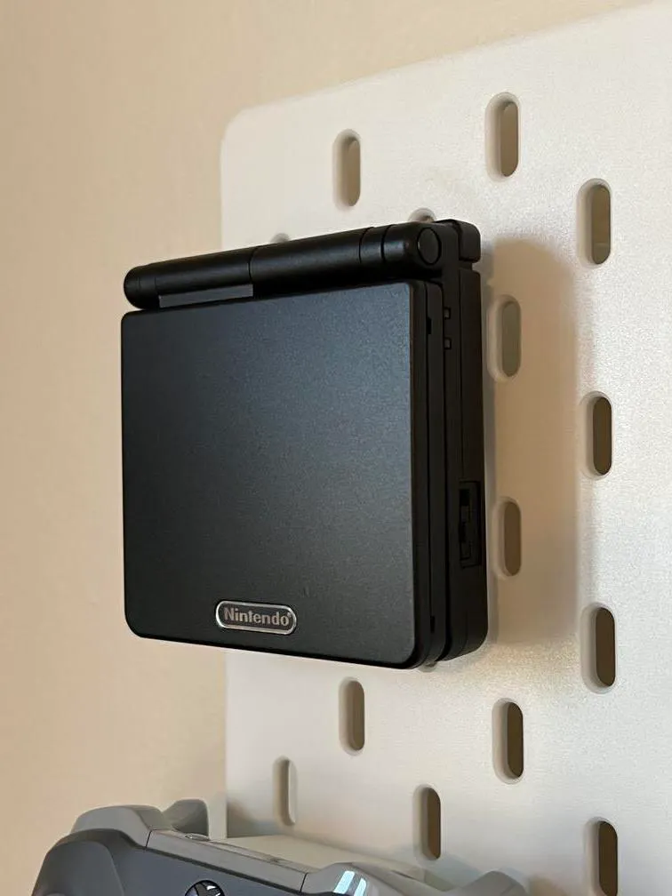Minimal GBA SP Skadis Holder by jonlebron - MakerWorld