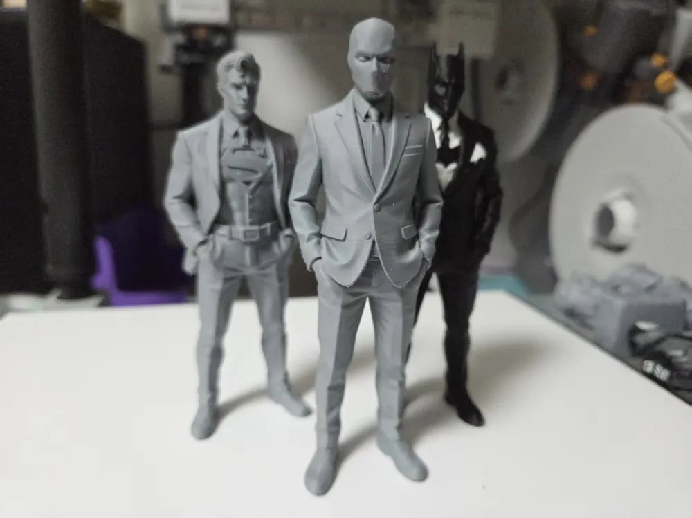 Deadpool - Der Anzug-Gangster – Kostenloses 3D-Druckmodell – MakerWorld