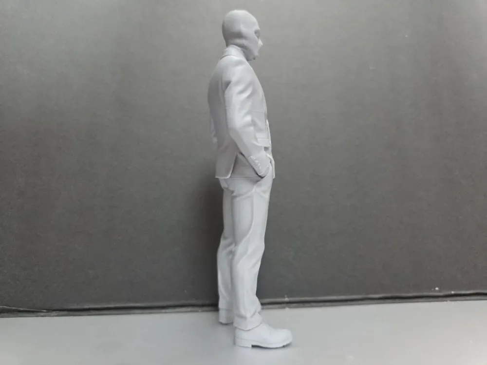 Deadpool - Der Anzug-Gangster – Kostenloses 3D-Druckmodell – MakerWorld