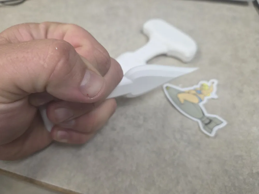 Ace's Stinger Push Dagger by explodeyboiLink MakerWorld: Download Free 3D Models