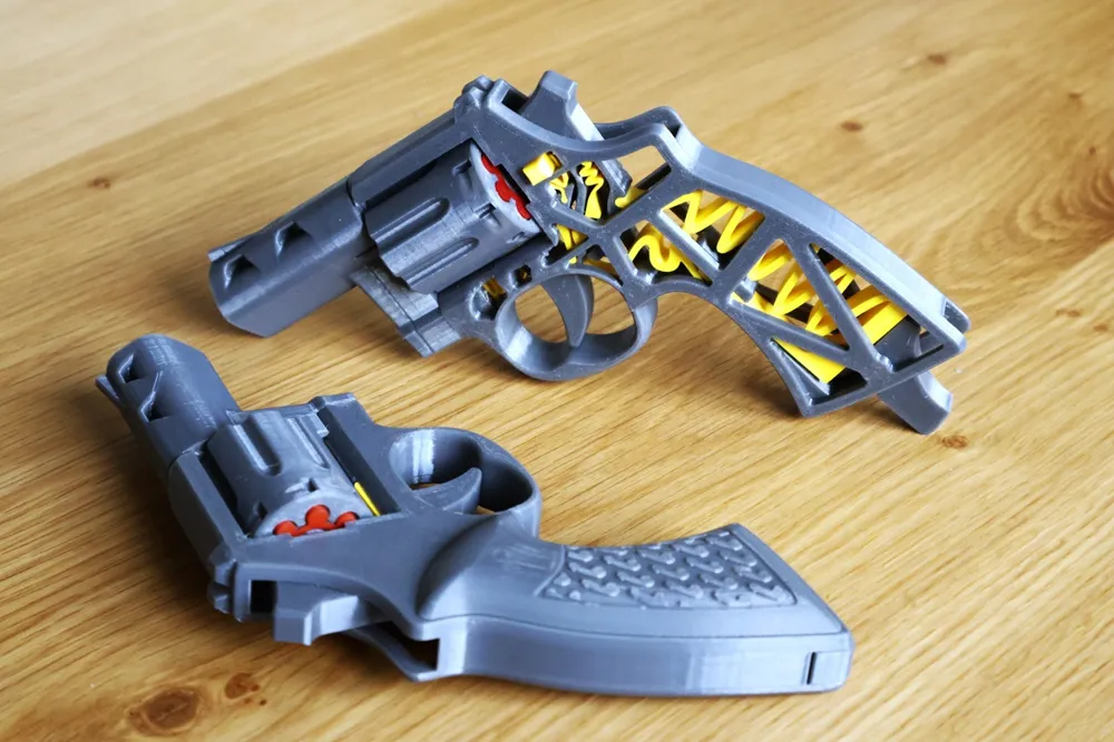 Revolver, Functional, 100% printed, V2 by it_could_explode MakerWorld ...