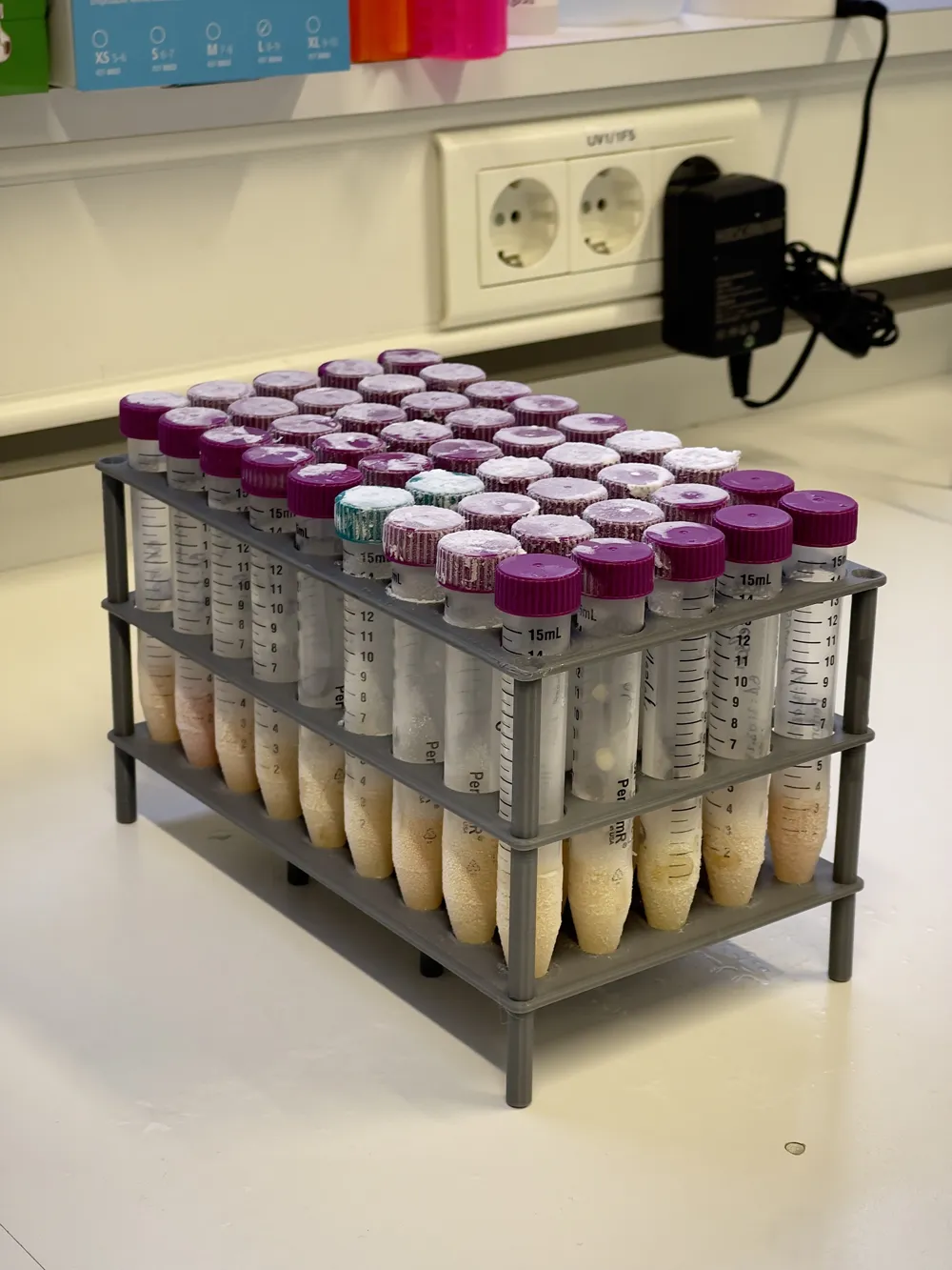 Fully printable 15mL Lab Rack (stackable) by average3D MakerWorld ...