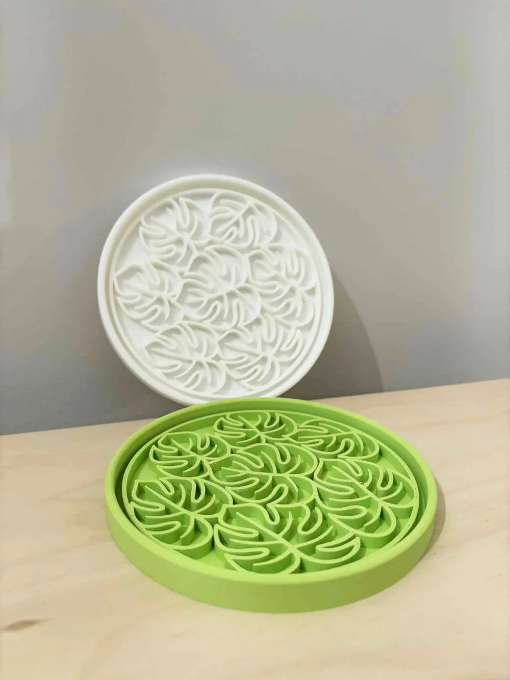 Monstera plant pot drip plate (multiple sizes) by Tinker Link ...