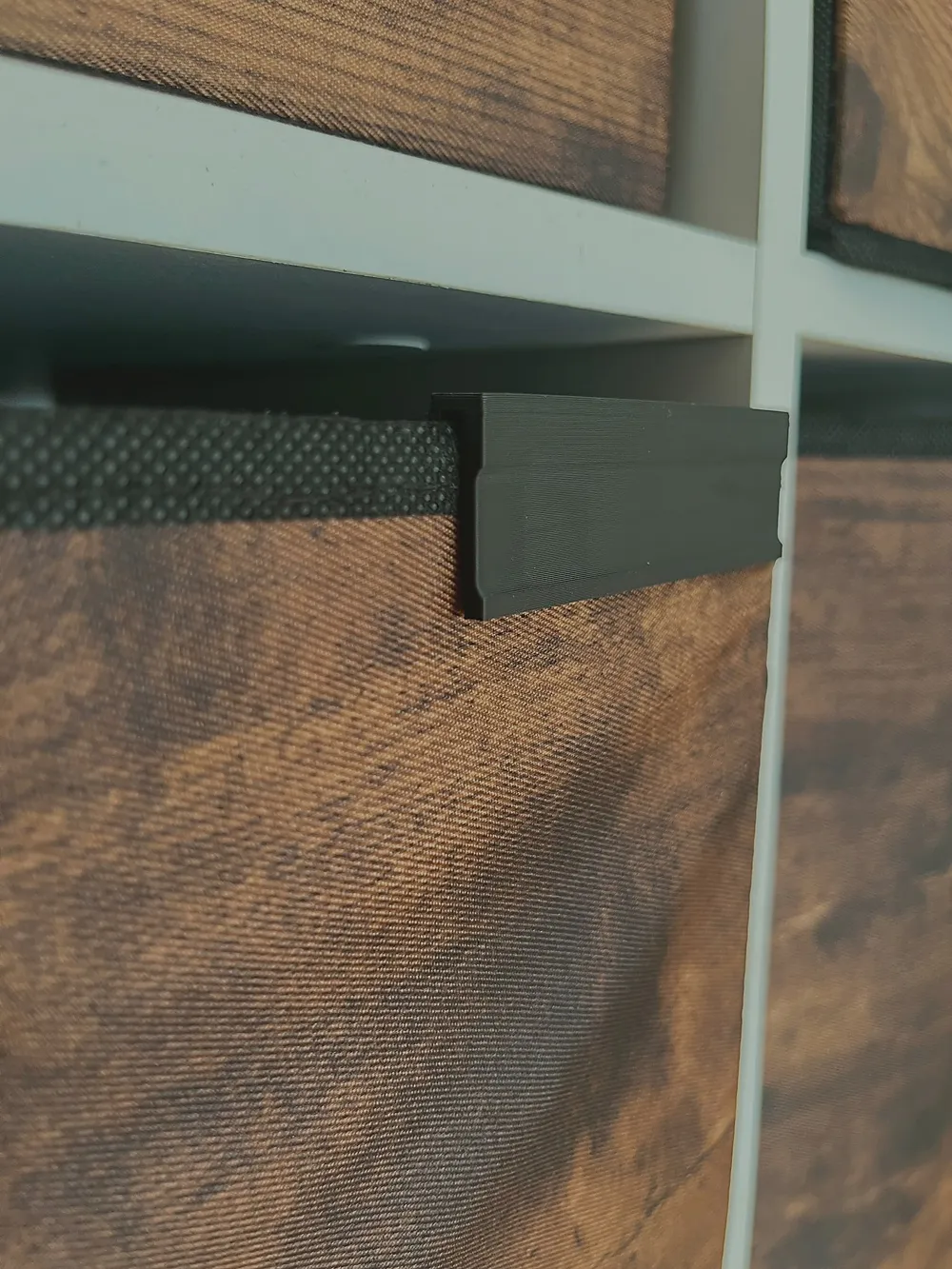 Clip-On Label Holder for Fabric Boxes - Free 3D Print Model - MakerWorld