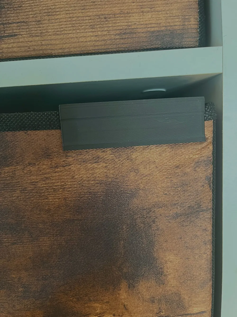 Clip-On Label Holder for Fabric Boxes - Free 3D Print Model - MakerWorld