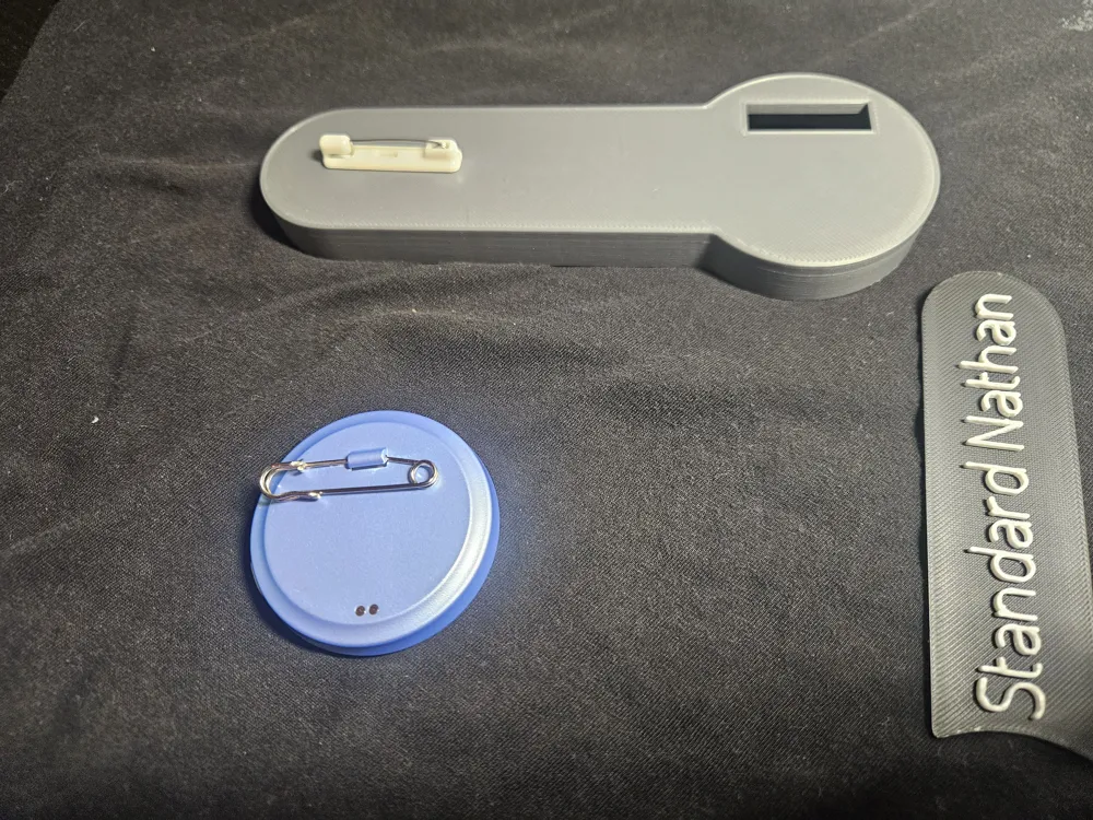 Vrchat Badge with Ebadge holds VRChat Plus Photos - Free 3D Print Model ...