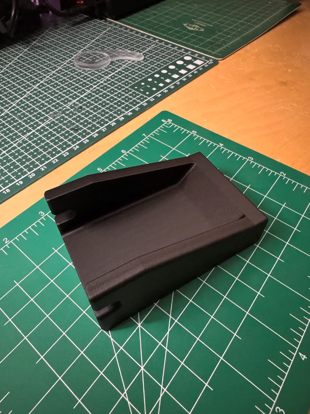 Dune Ornithopter Wall Mount, Command Strip Remixed by AntCop - MakerWorld