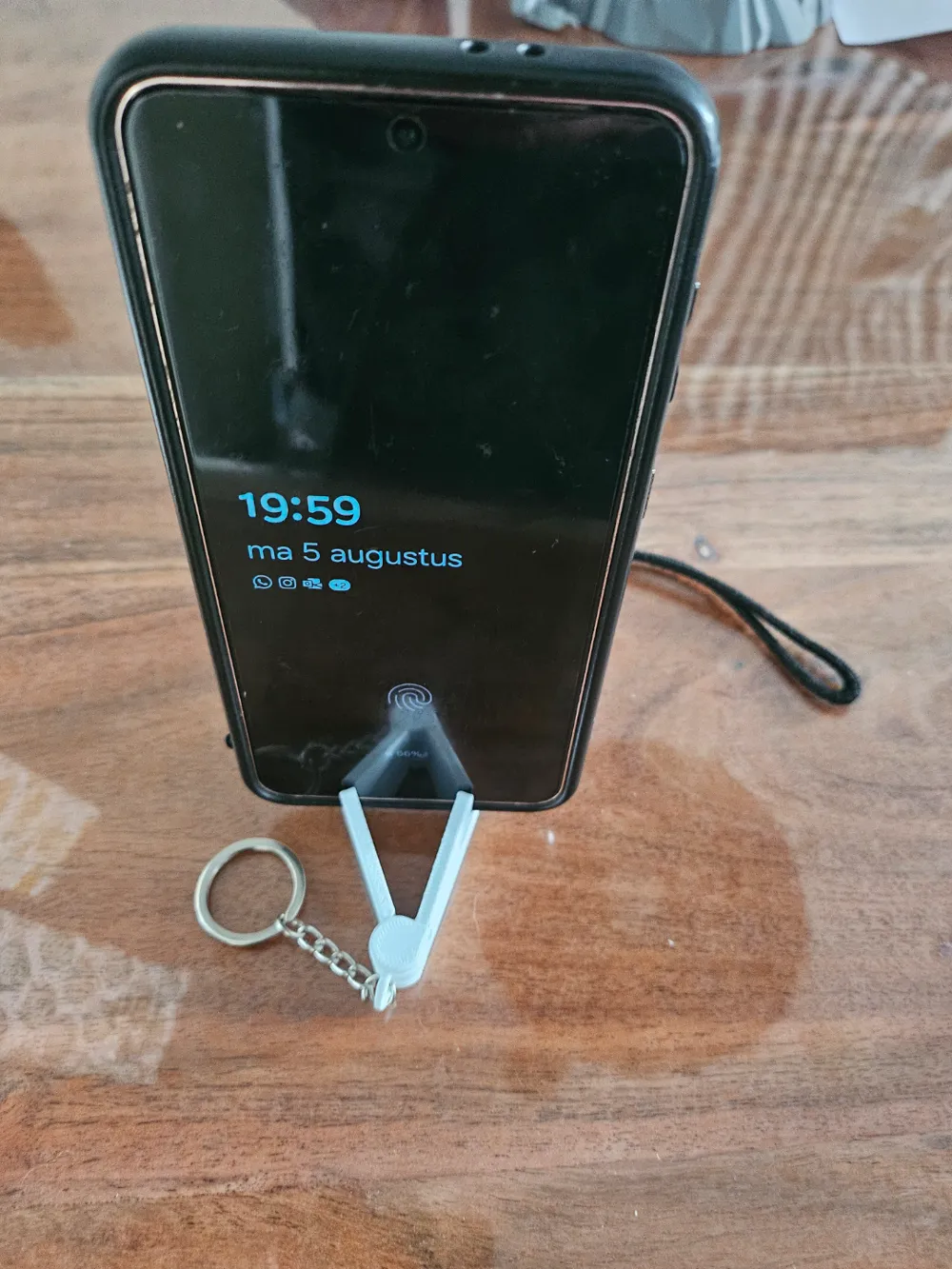 Foldable 3D-Printed Phone Stand print-in-place - Free 3D Print Model ...