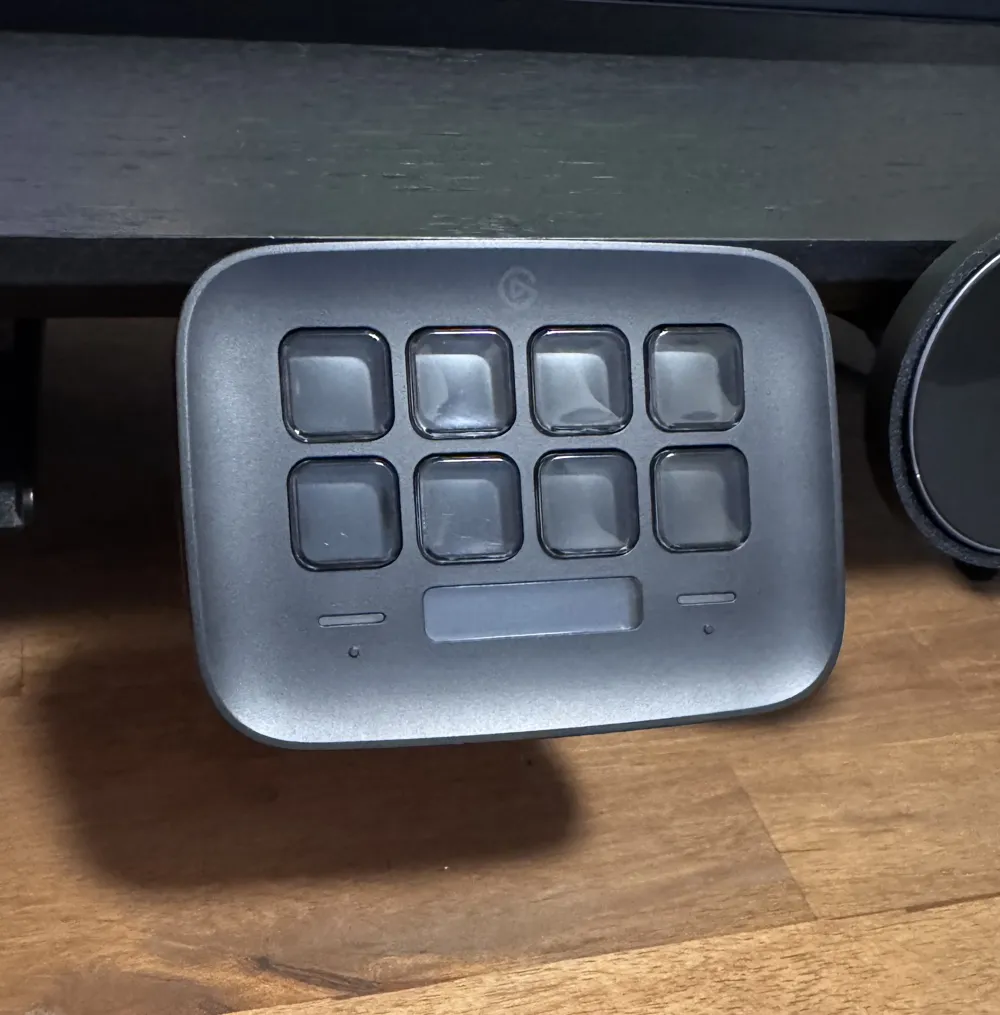 Elgato Stream Deck Neo mount for Balolo Desk Shelf - Free 3D Print ...