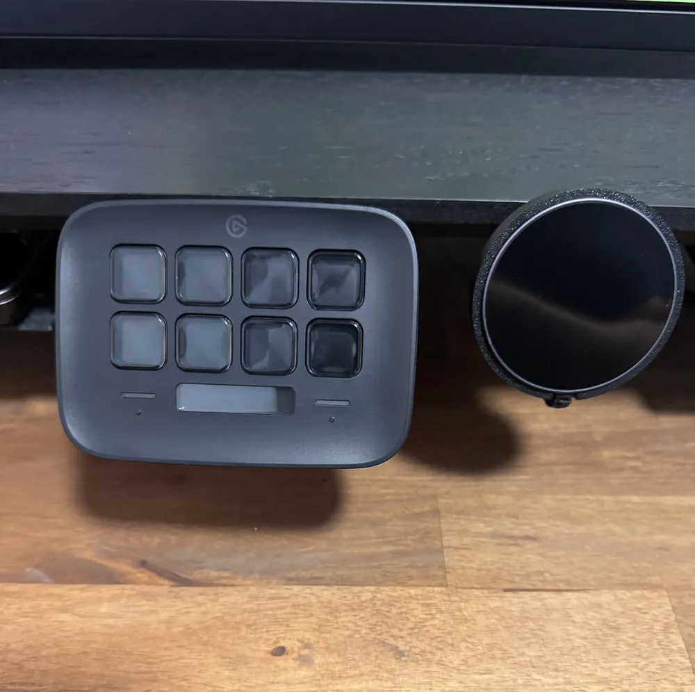 Elgato Stream Deck Neo mount for Balolo Desk Shelf - Free 3D Print ...