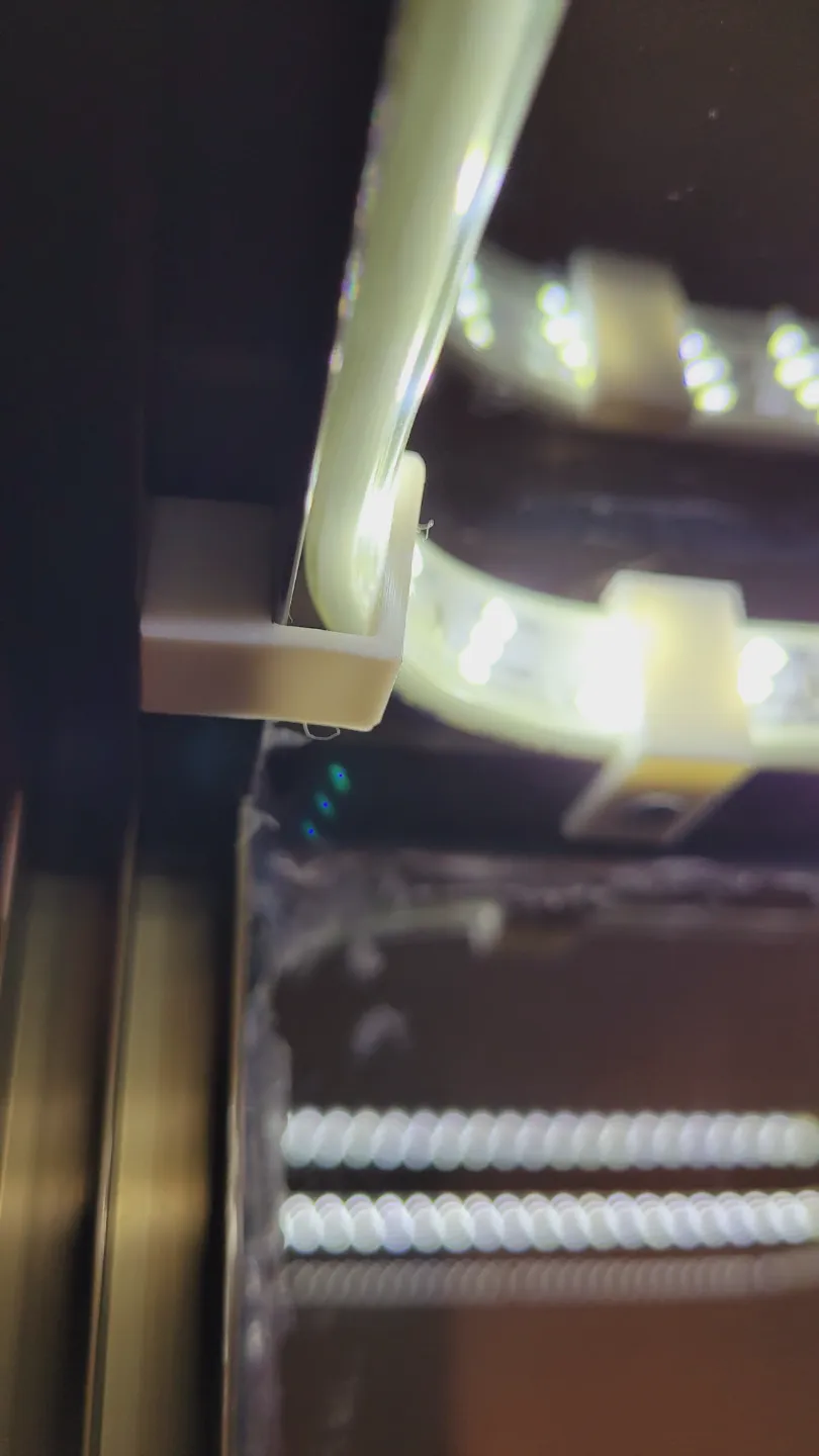 Clip For LED Strip Glass Plug In by MohamedBarnieh - MakerWorld