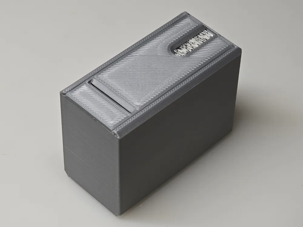 Razor Blade Holder and Dispenser - Free 3D Print Model - MakerWorld