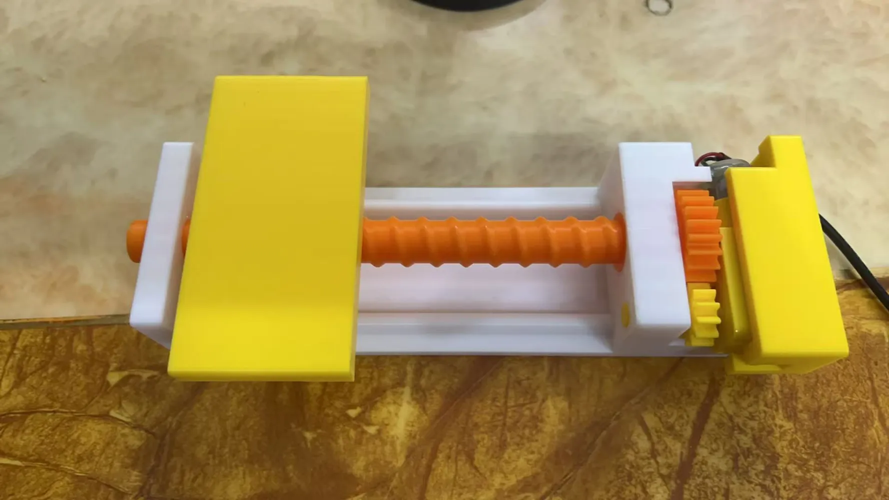 Mini Lead Screw Linear Actuator - Free 3D Print Model - MakerWorld